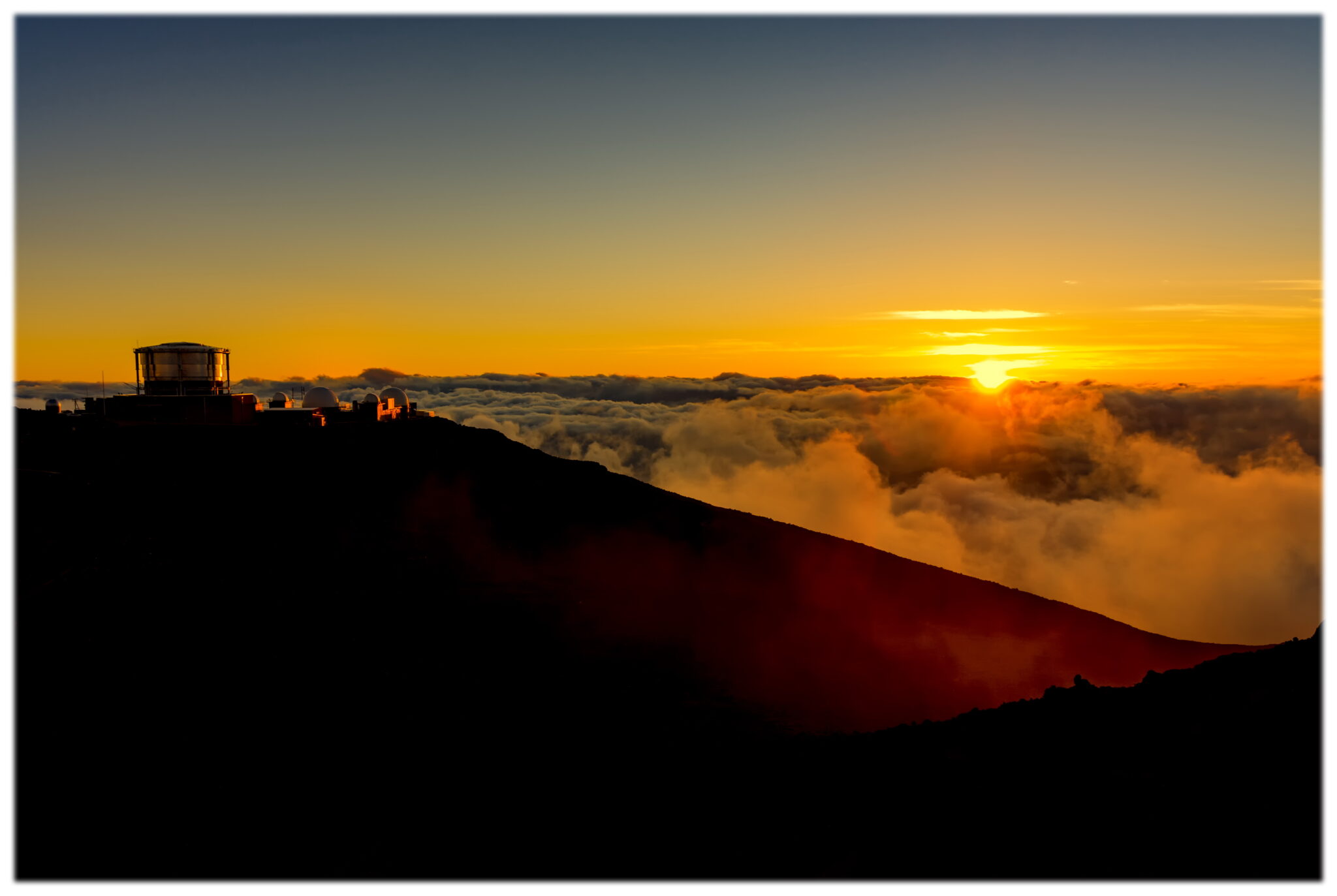 Sunset in Maui - Beauty That Will Take Your Breath Away | Temptation Tours